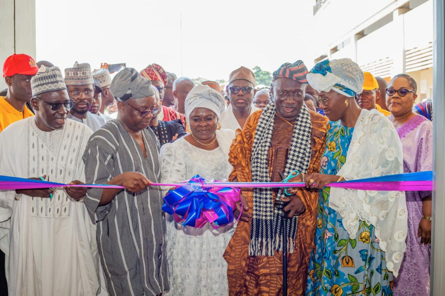 Le marché moderne de Djougou inauguré dans une ferveur populaire ...