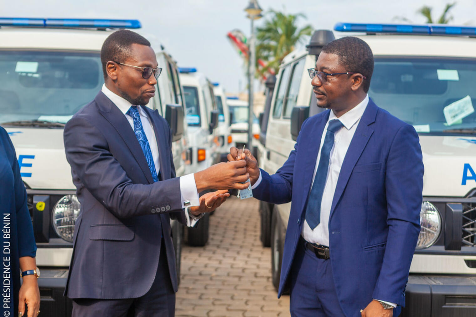 Renforcement des performances du SAMU : Le Bénin réceptionne un premier ...