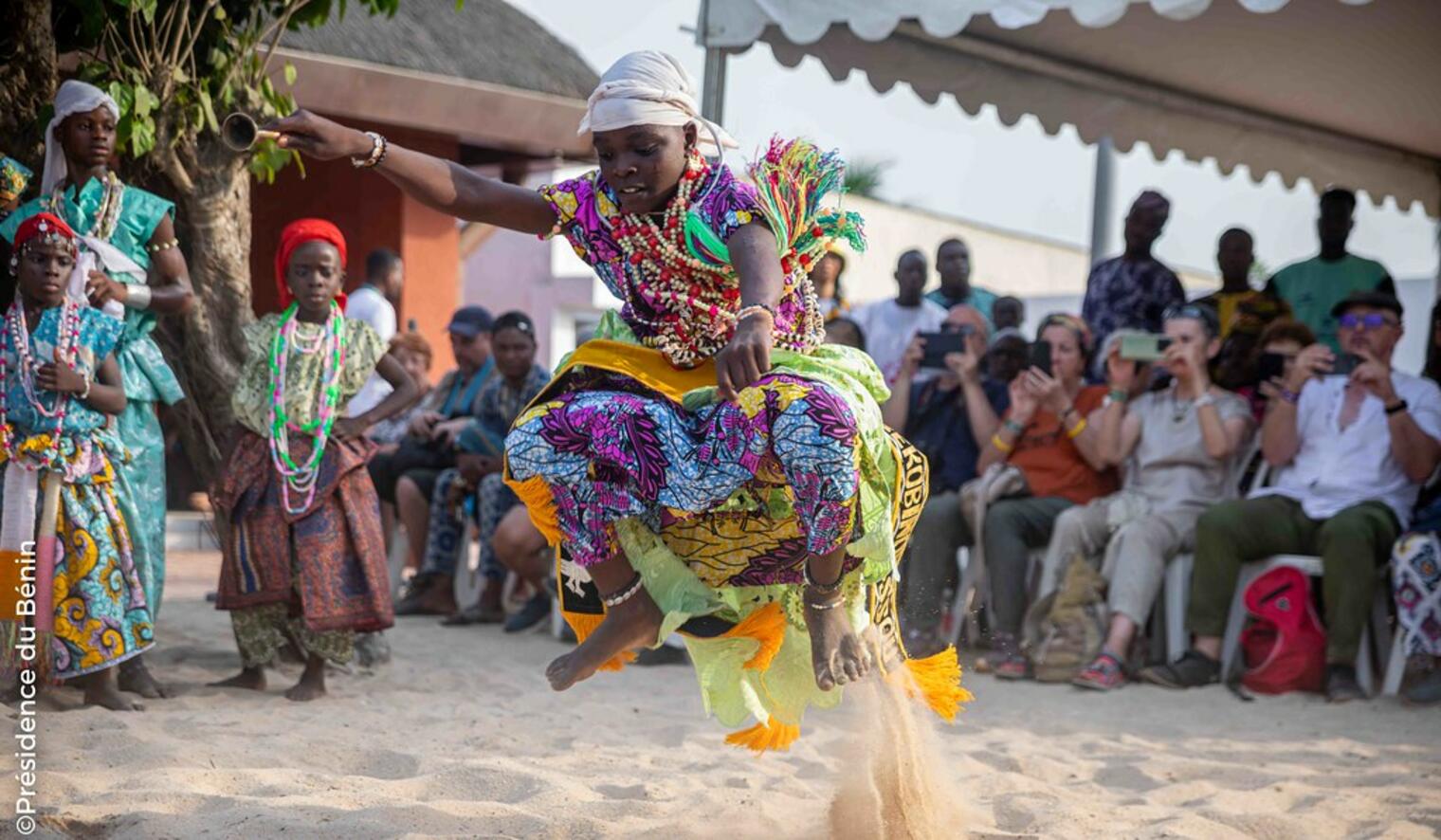 Record absolu : Les Vodun Days 2025 accueillent plus de 435 000 participants à Ouidah ...