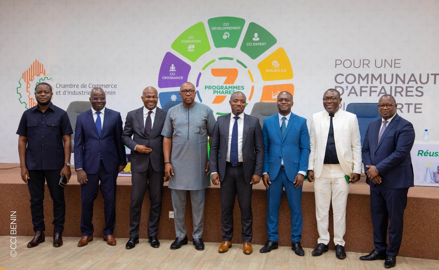 Marché moderne Ganhi : Les marchands opèrent désormais dans des ...