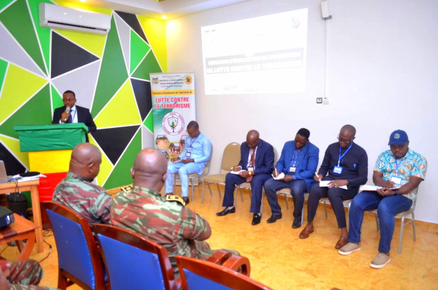 Sécurisation des personnes et des biens au Bénin : 710 nouveaux agents ...