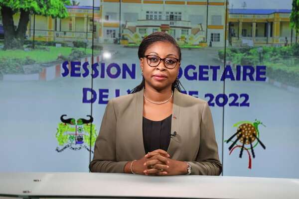 Budget 2023 du MND : Madame Aurelie ADAM SOULE ZOUMAROU annonce des ...