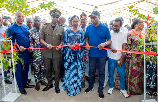 Marché moderne Ganhi : Les marchands opèrent désormais dans des ...